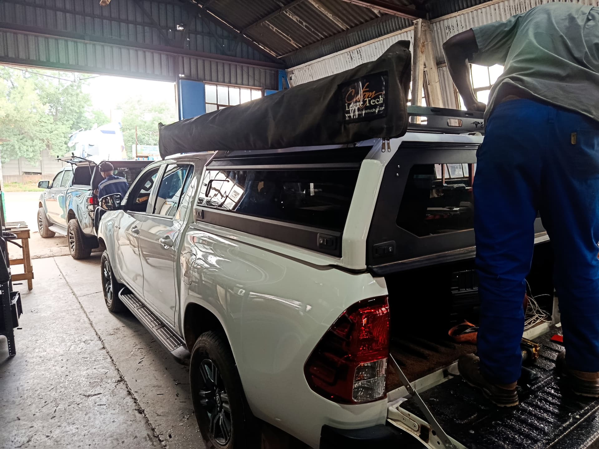 Kalahari Canopies | Aluminium Canopies, Accessories & 4x4 Gear